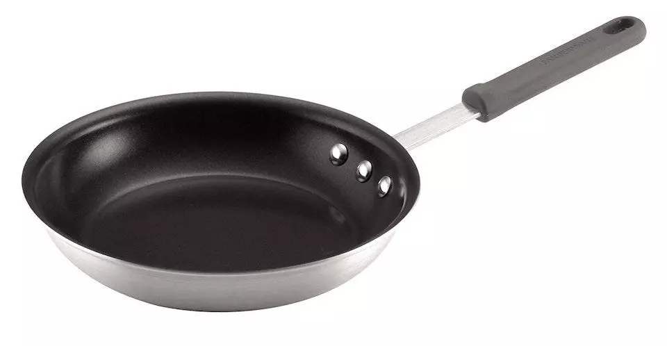 Iwo Akanakisa Akachipa Asina-Stick Skillets Uye Mapani ekuFyira eKitchen Yako 10115_2