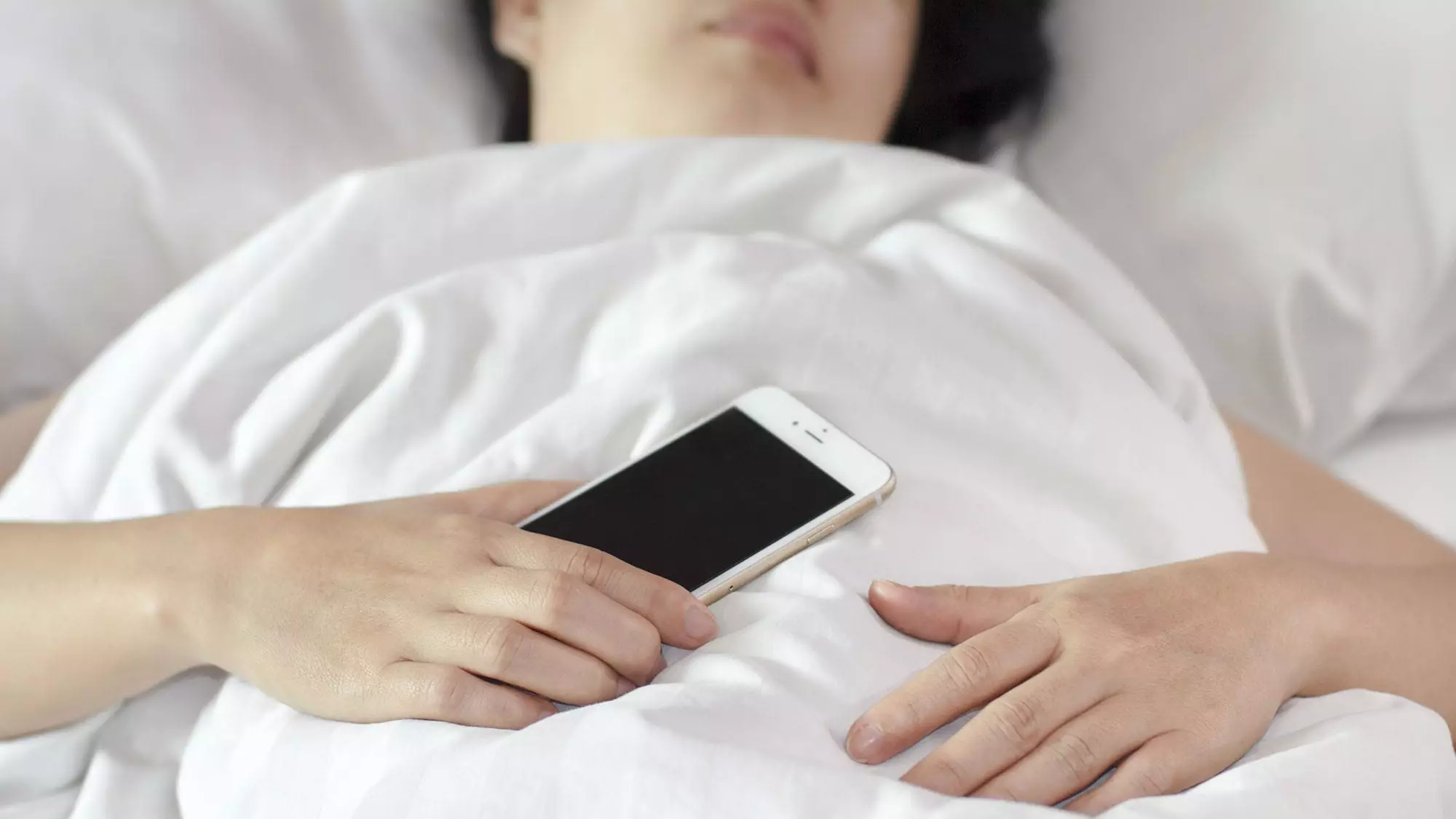 6 puikios „iOS“ programos, skirtos stebėti ir pagerinti jūsų miegą