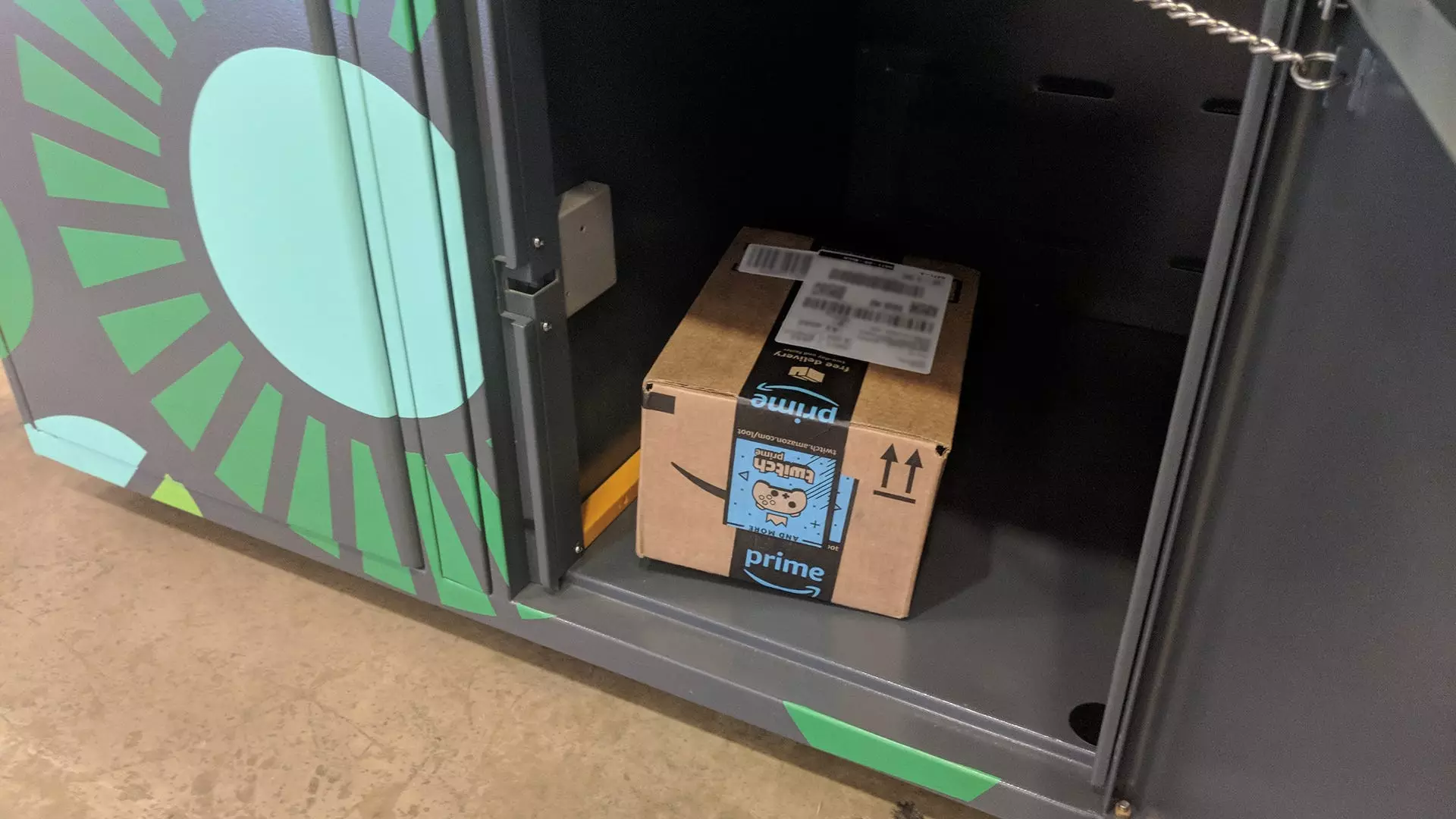 It brûken fan Amazon Locker is super maklik, en kin jo tiid en jild besparje 10150_2