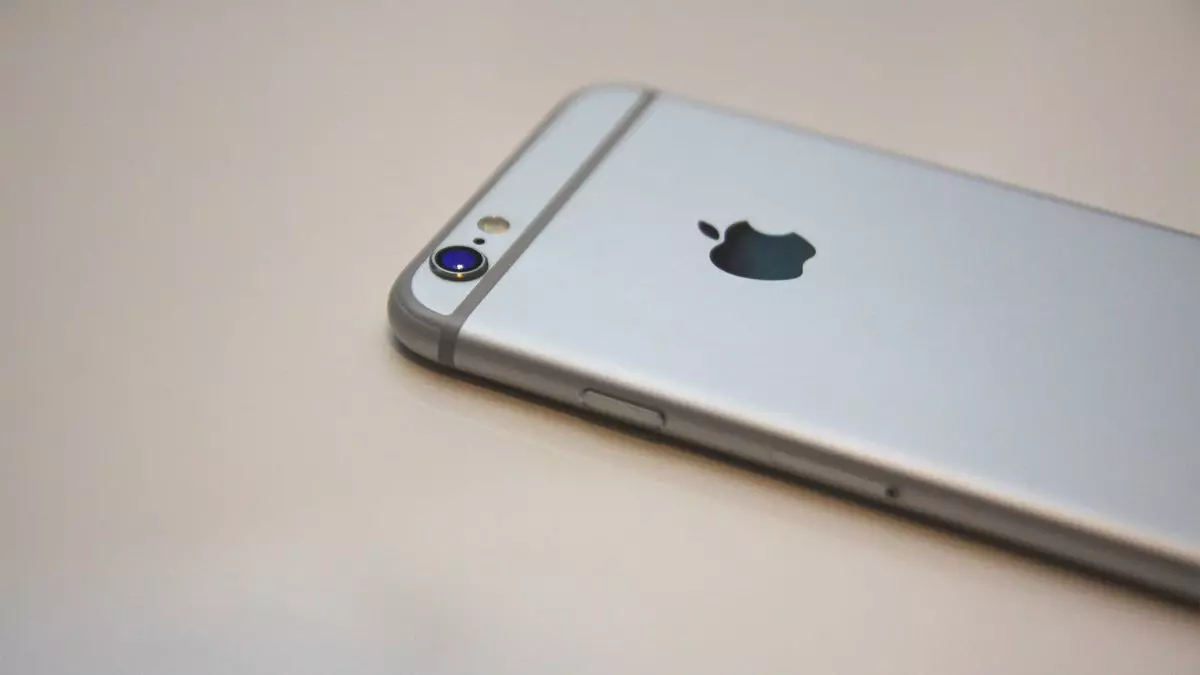 Η Apple θα αντικαταστήσει την παλιά σας μπαταρία, είτε αποτυγχάνει είτε όχι 10331_1