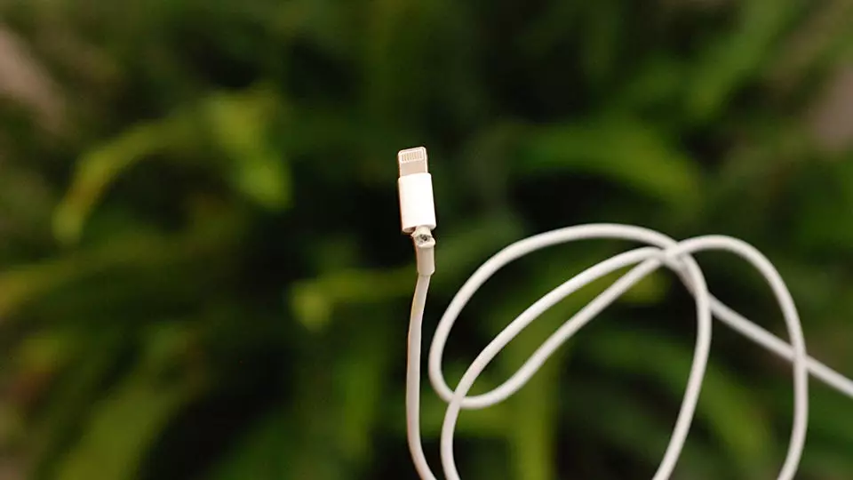 PSA: AppleCare Bozuk Şarj Cihazınızı ve Kulaklıklarınızı Ücretsiz Olarak Değiştiriyor 10369_2