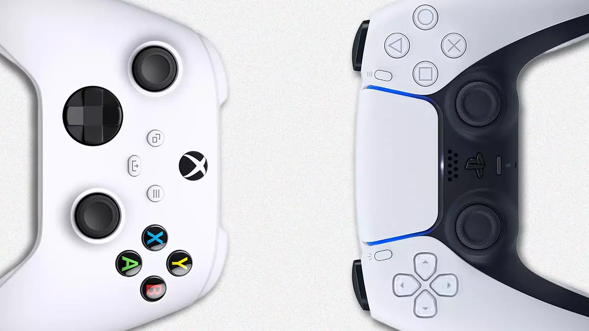 Los controladores Xbox y PS5 DualSense sobre un fondo blanco.