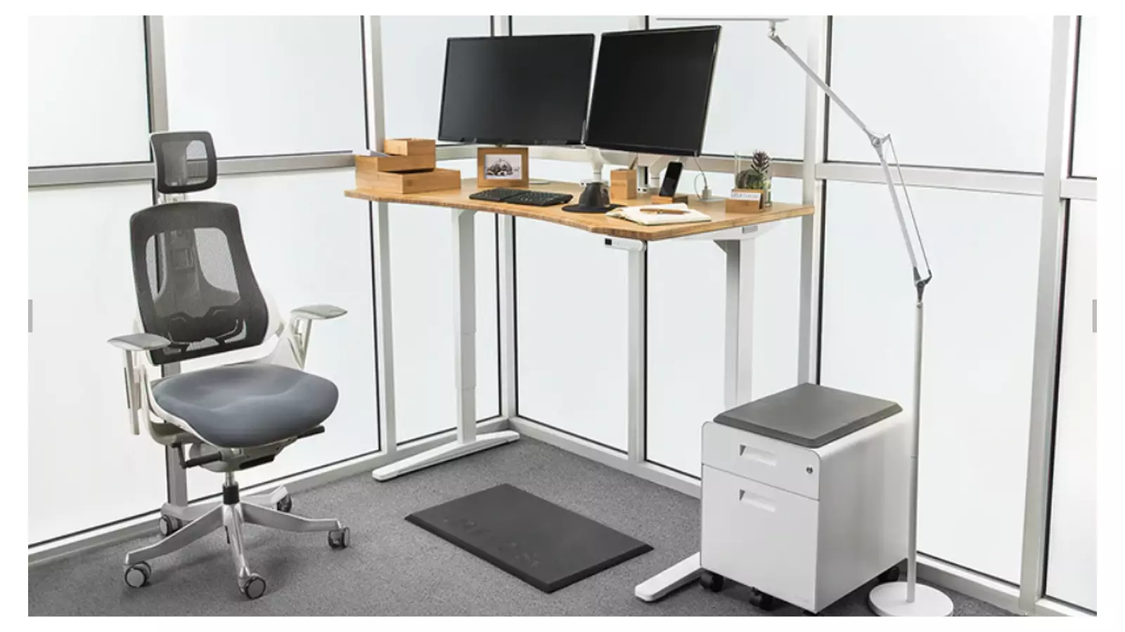 Uplift V2 適合高個子的最佳站立式辦公桌定制站立式辦公桌