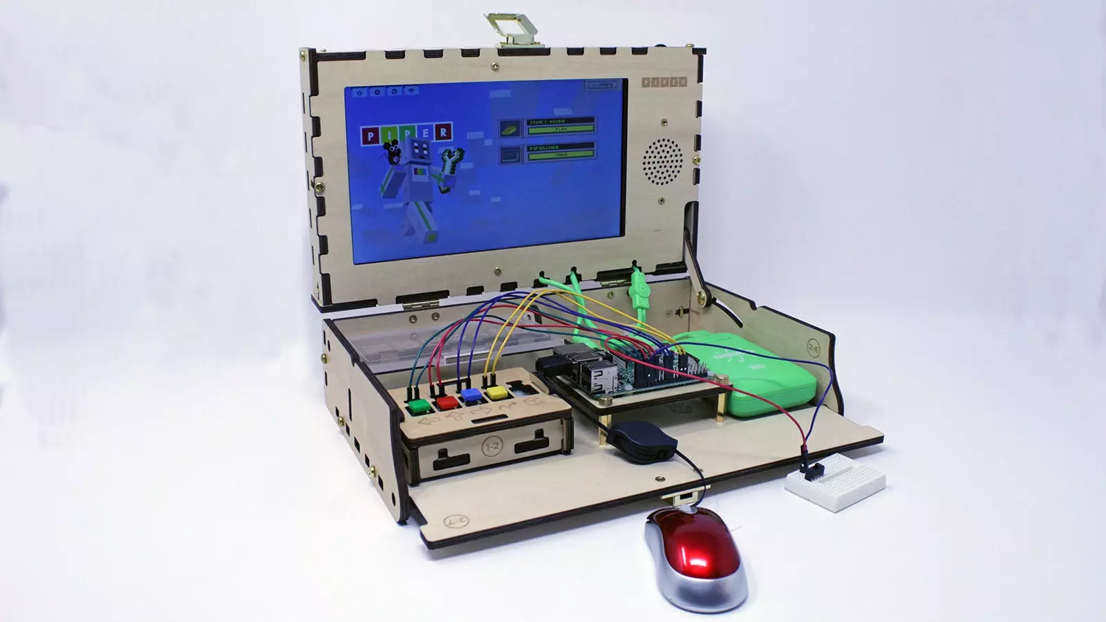 ધ પાઇપર કોમ્પ્યુટર કિટ એ ઘણા બધા ડોલર માટેનો એક આકર્ષક STEM પ્રોજેક્ટ છે