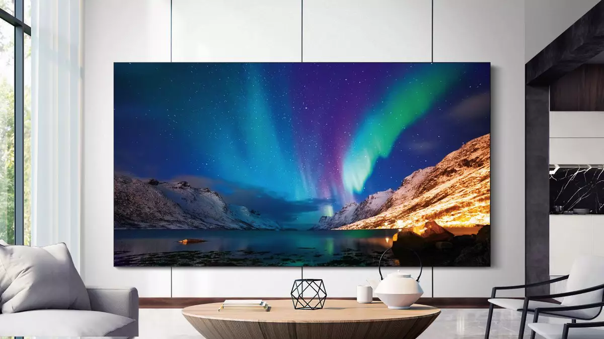 Un televisor Samsung QLED nunha sala de estar.