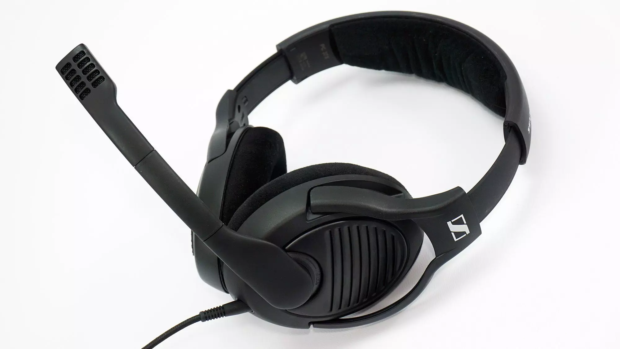 El Sennheiser PC37X es una oferta fantástica para un auricular sin campanas ni silbidos