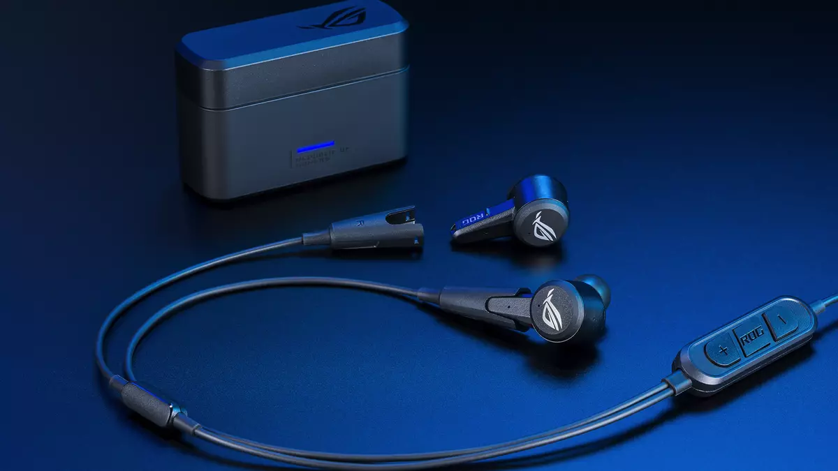 De ASUS ROG Cetra True Wireless Pro earbuds op in tafel.