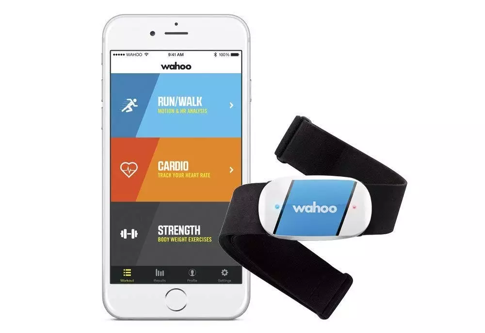 Wahoo Tickr ti offre tutte le funzioni di base per soli $ 50 ed è compatibile con la maggior parte delle app di fitness.