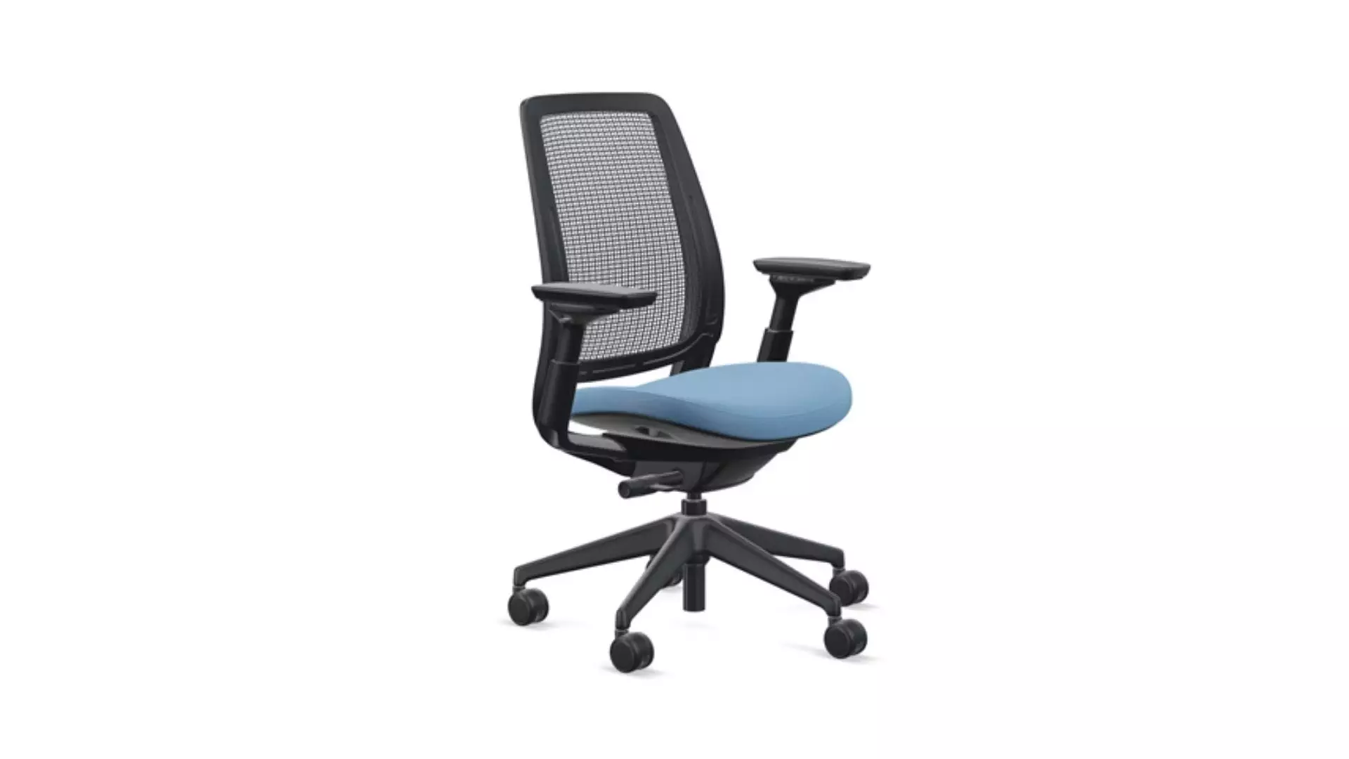 Krzesło ergonomiczne Steelcase Series 2 z niebieską tapicerką przechylone lekko w prawo.