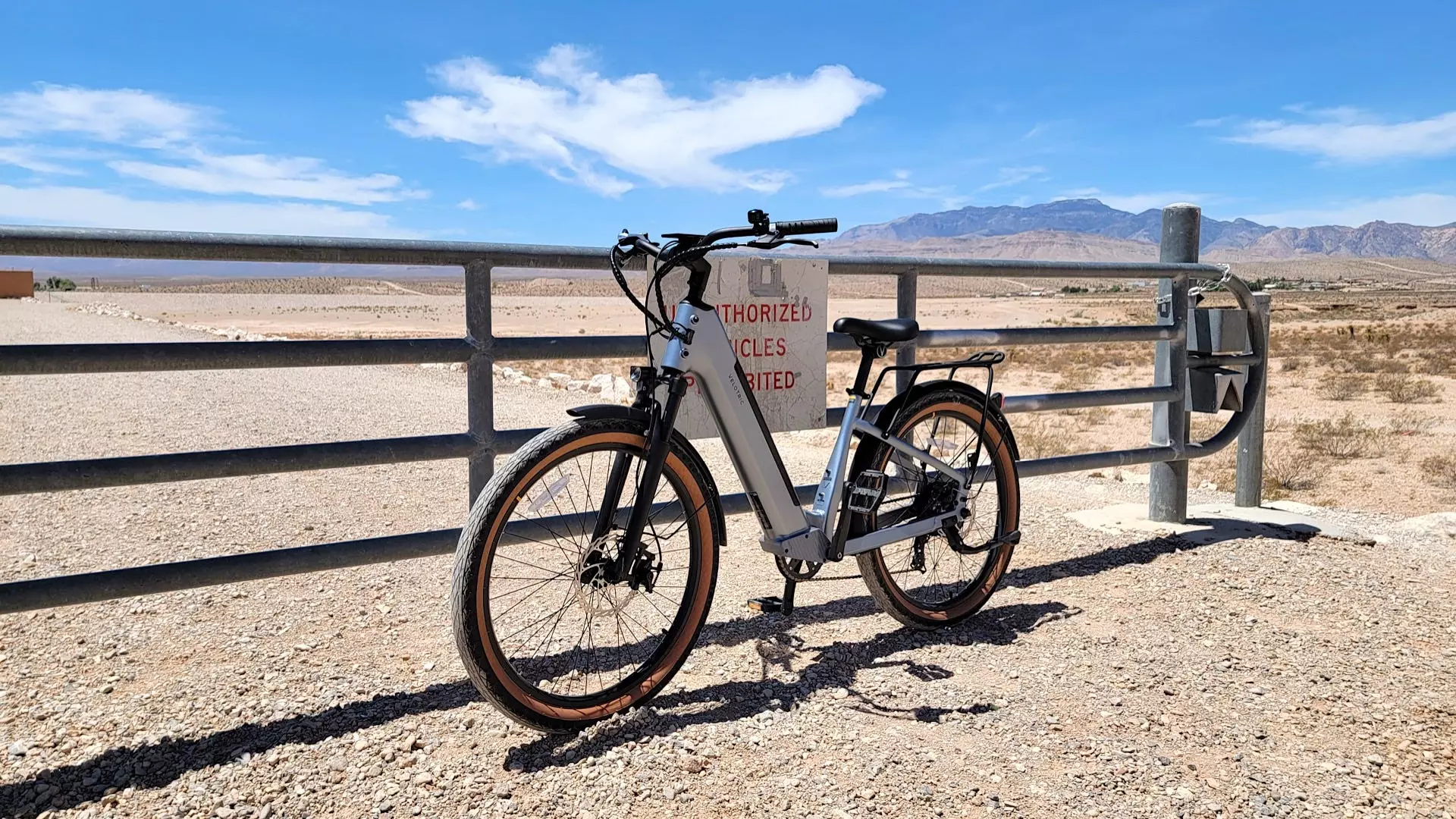 Velotric Discover 1 велосипеди электронӣ дар хок