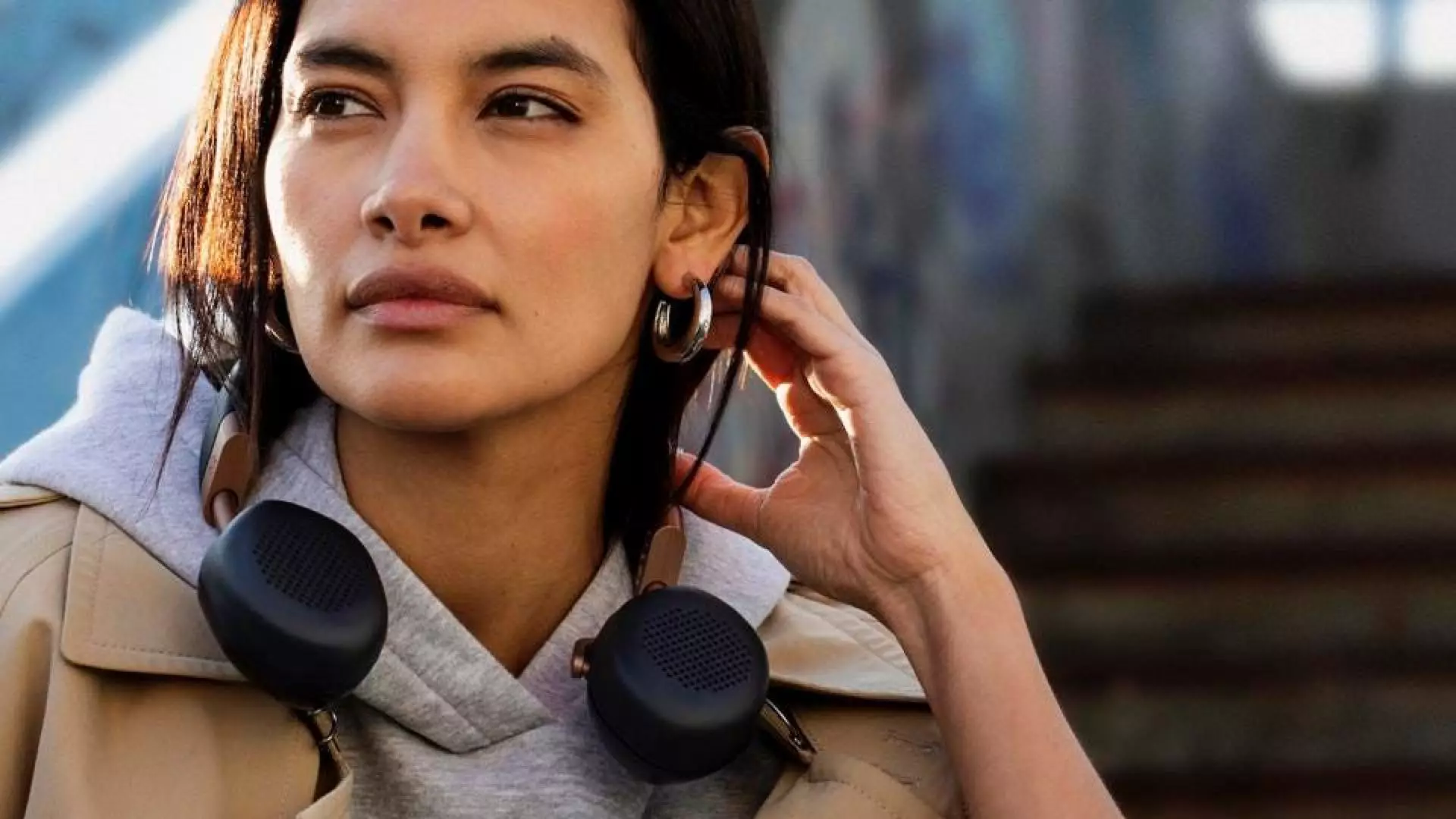 Нове В-Мода слушалице служе као Блуетоотх звучник