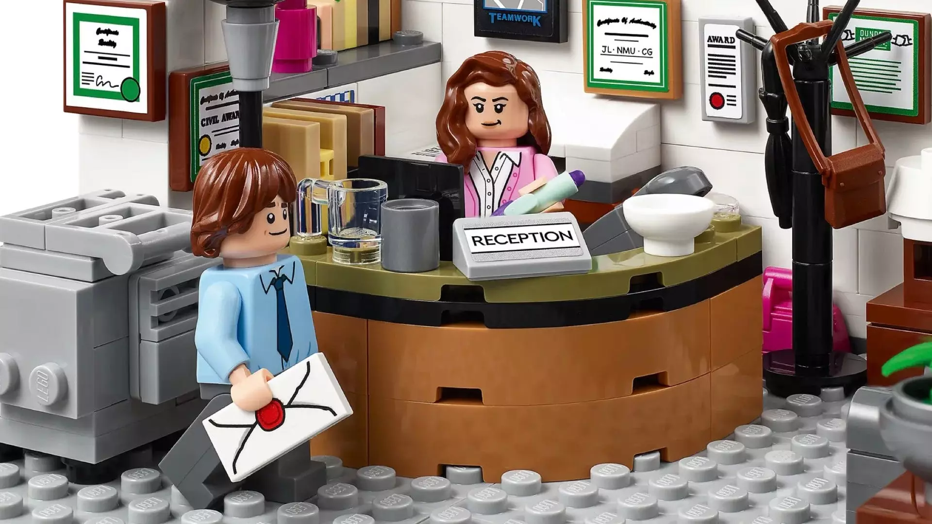 LEGO ការិយាល័យ Pam Desk