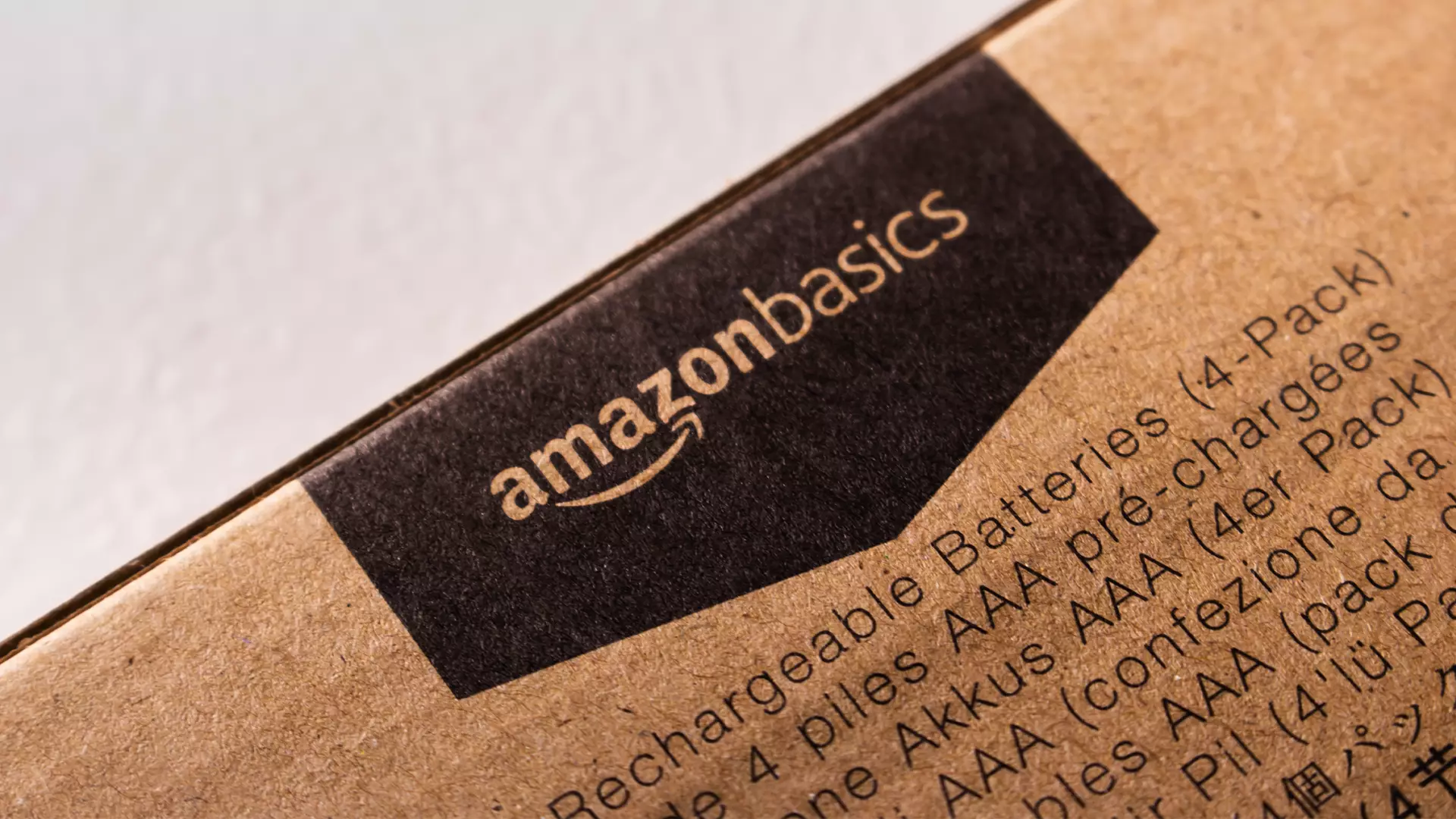 Slikto pārdošanas apjomu dēļ Amazon samazina iekšējo zīmolu patēriņu