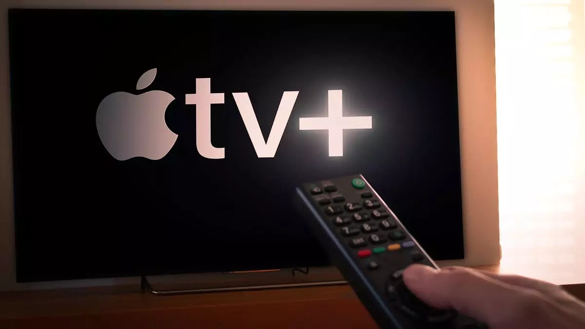 O logotipo da Apple TV+ em uma TV