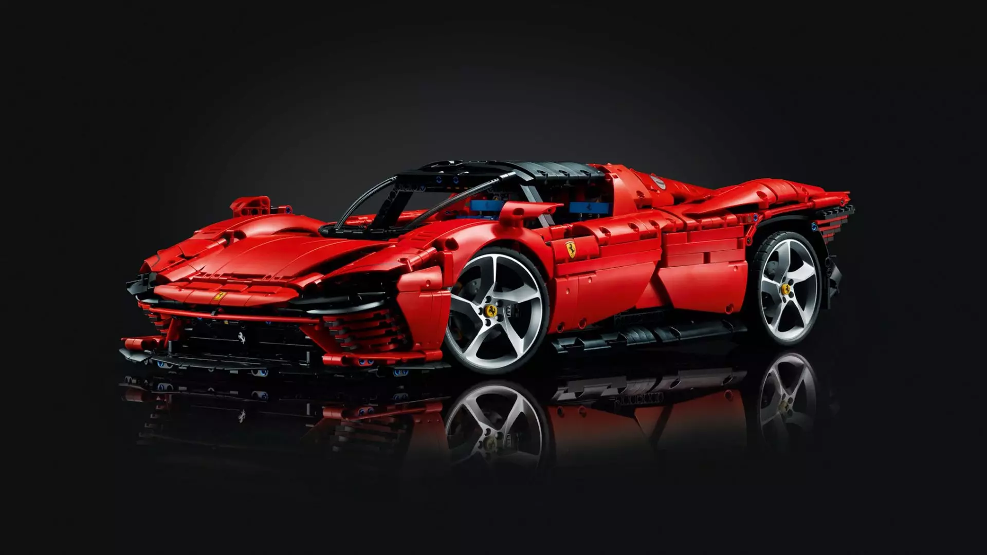 Trafu la Vojon Kun la Nova Eldono LEGO Ferrari Daytona SP3