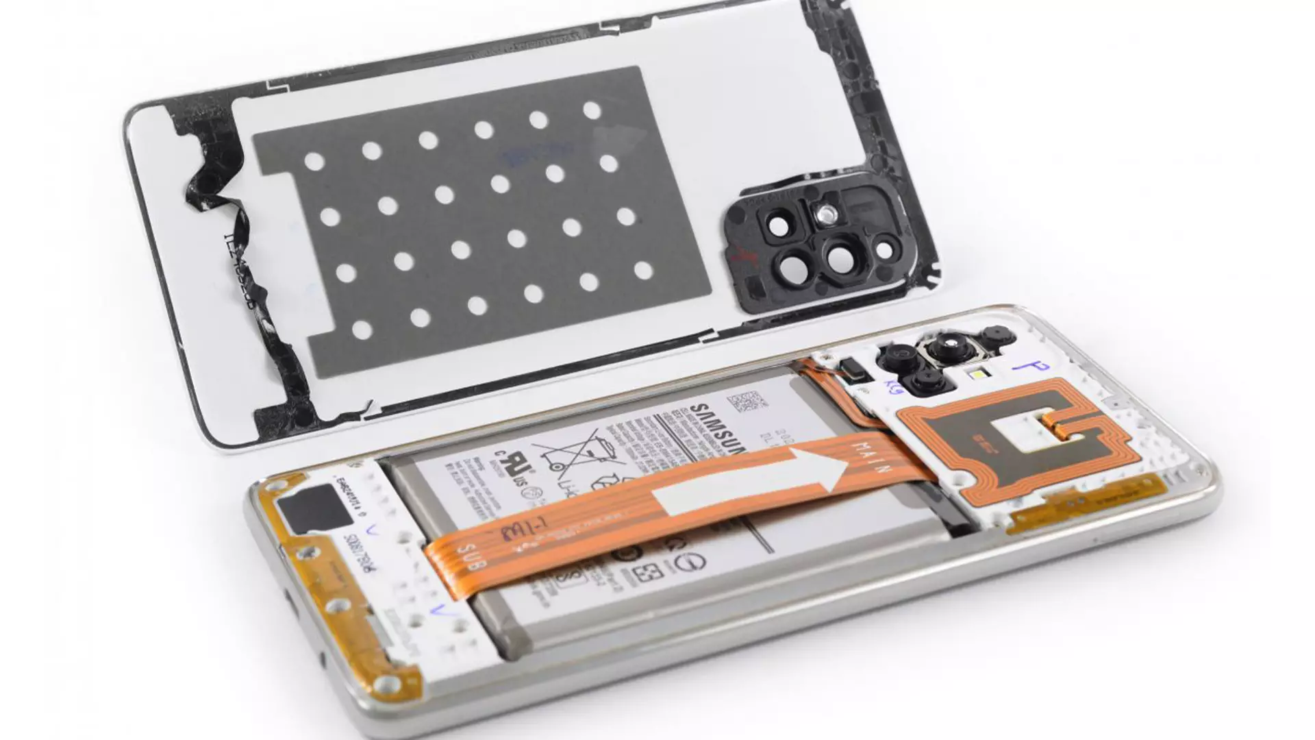 Samsung se une a iFixit para ayudarte a reparar teléfonos Galaxy en casa
