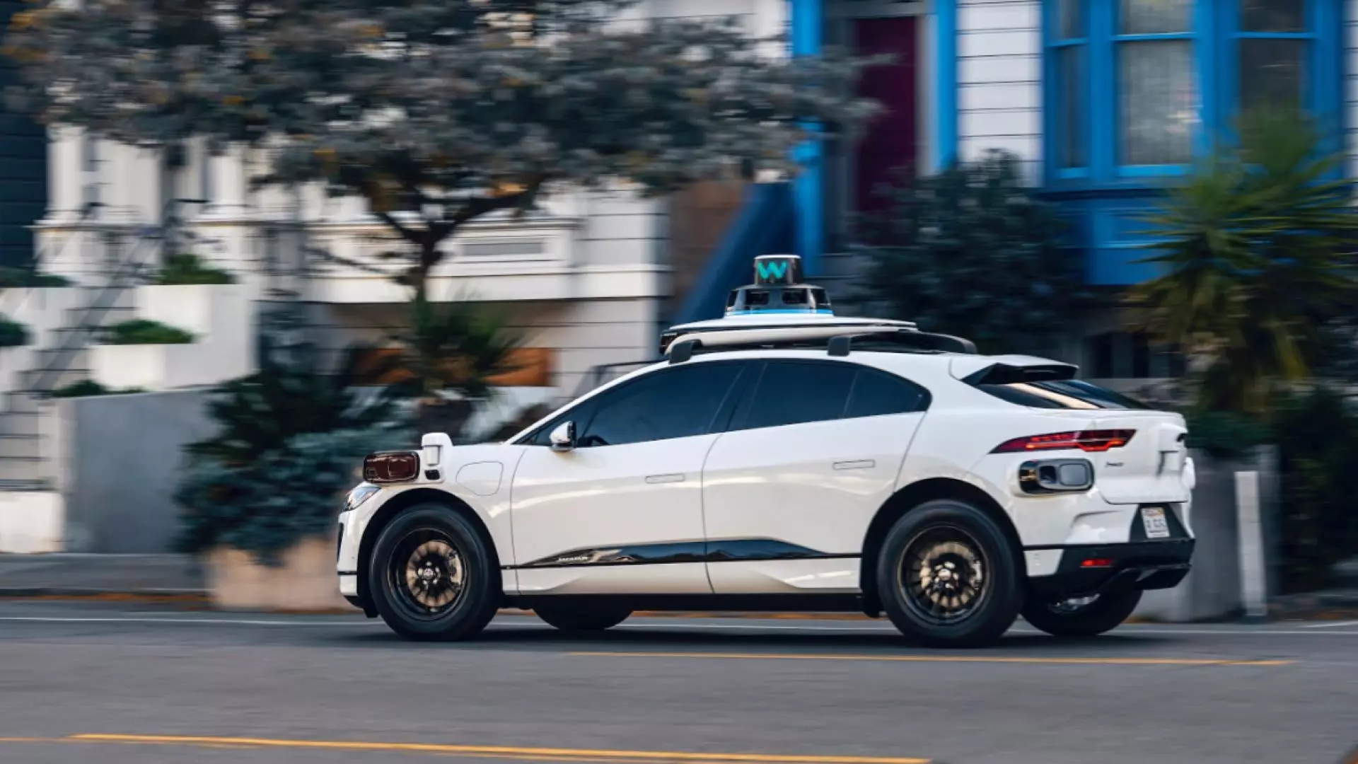 Waymo Driverless Taxis Ditch de "Safety Driver" yn San Francisco