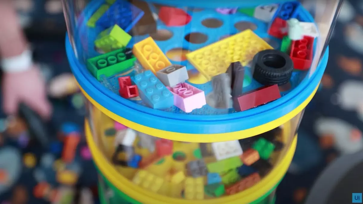 YouTube માંથી LEGO વેક્યુમ શોધ