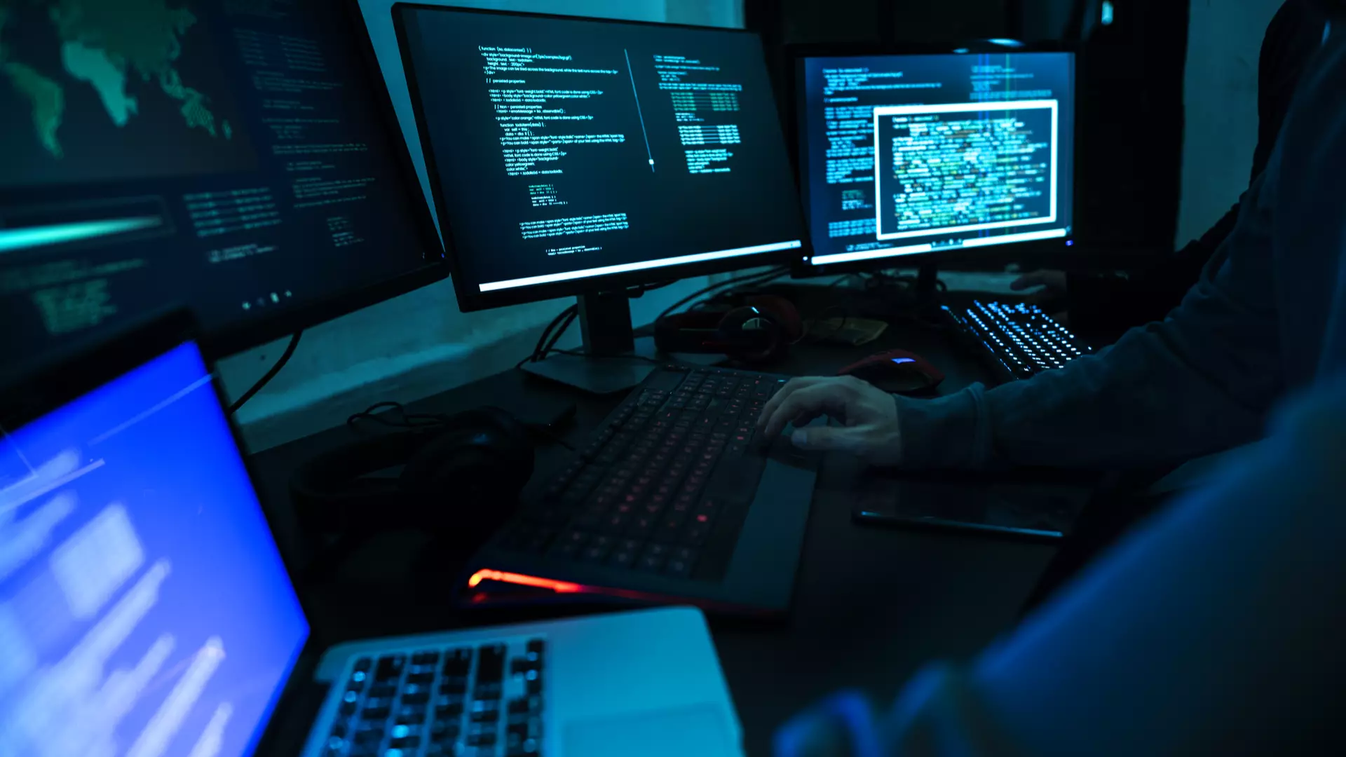 I-Cyberwar Enkulu Isanda Kuqala: Udinga Ukuzivikela