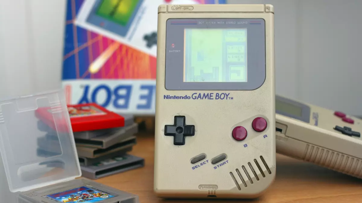Game Boy obklopený hrami