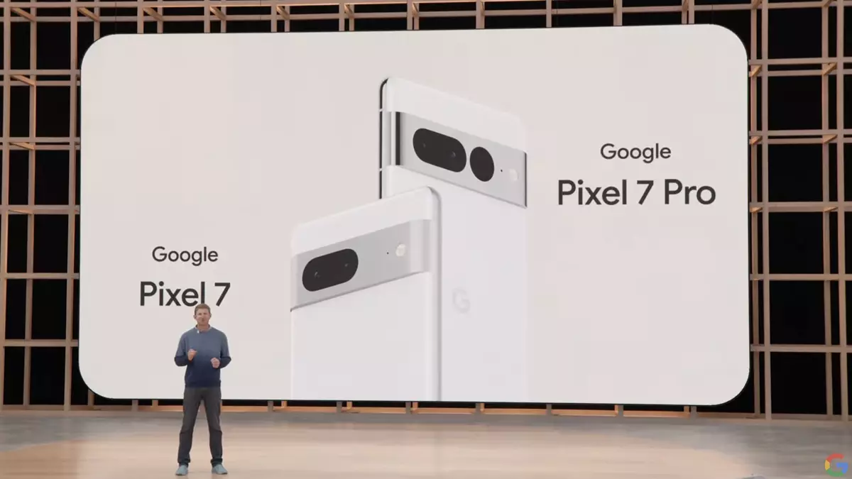 Εκδήλωση Google IO 2022 με ένα ηχείο που αποκαλύπτει τα επερχόμενα Pixel 7 και Pixel 7 Pro