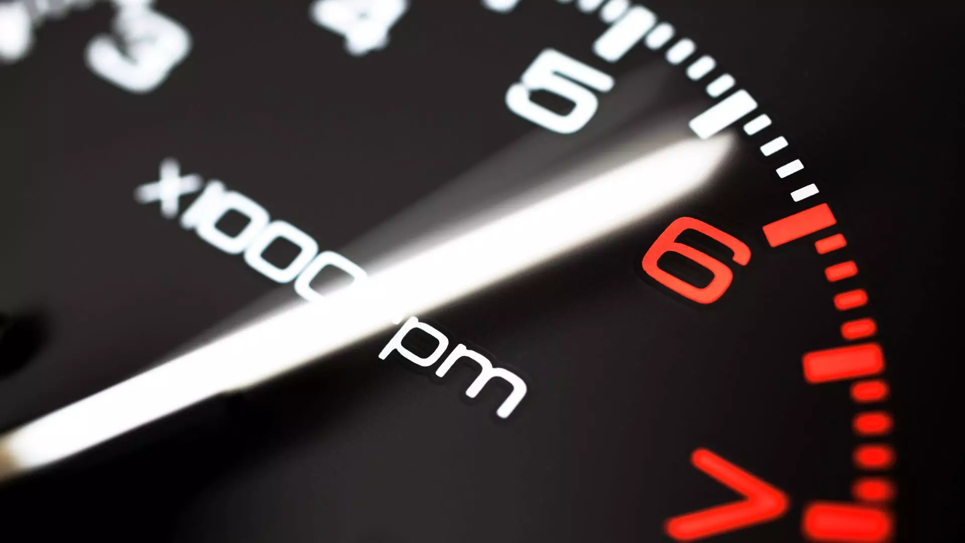 Vòng quay động cơ RPM của ô tô