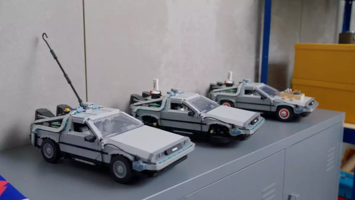 LEGO العودة إلى مجموعة DeLorean المستقبلية