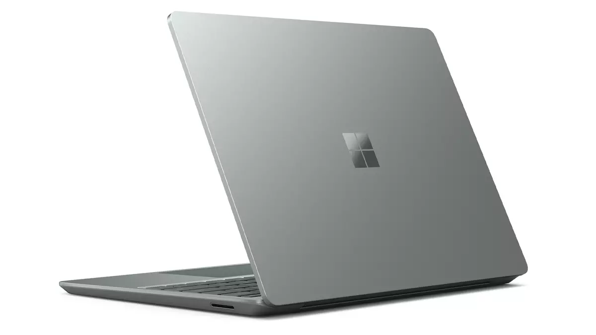I-Surface Laptop Go eluhlaza okotshani