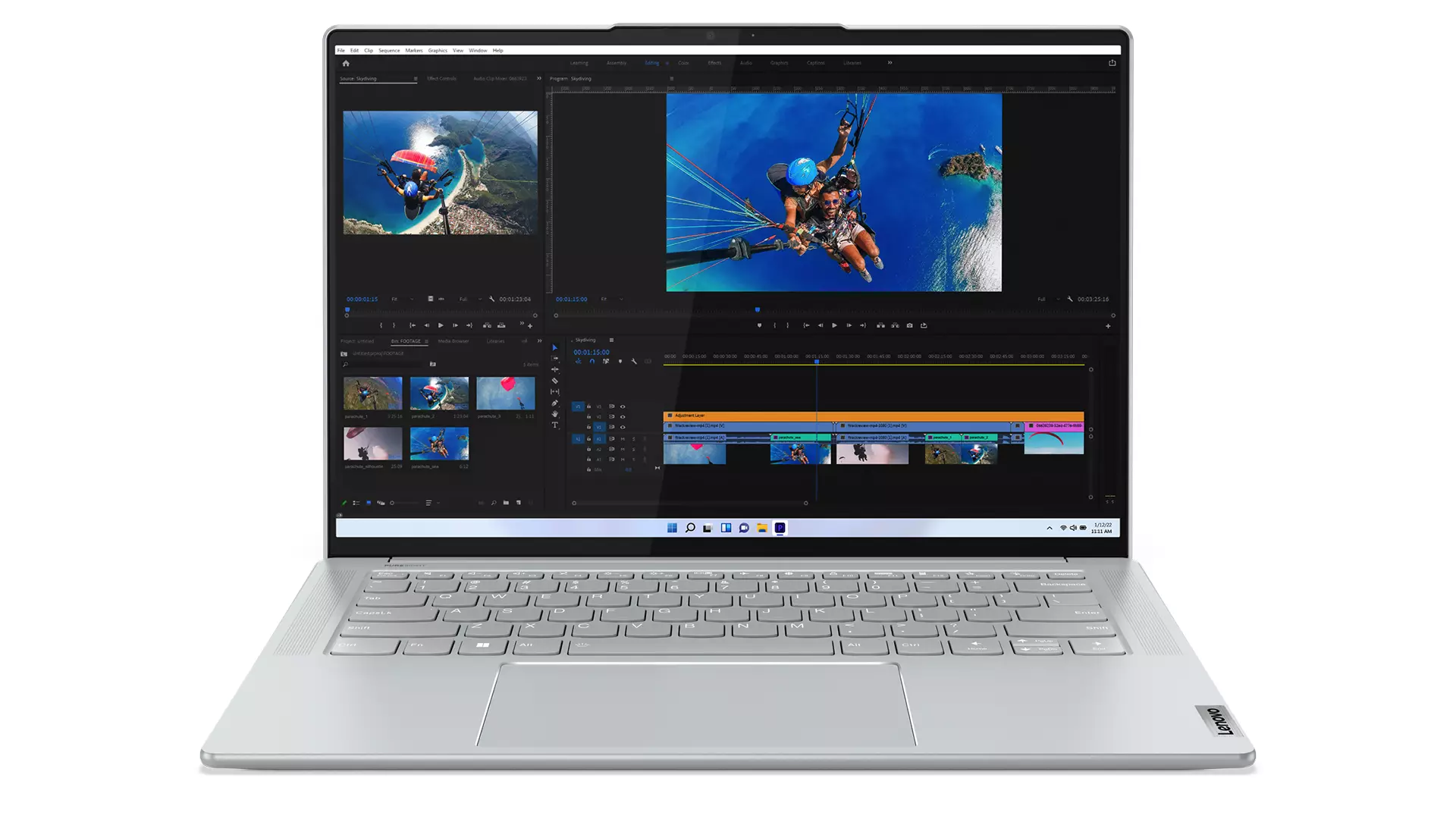 Ang Lenovo Slim 7i Pro X na tumatakbo sa video editing software.