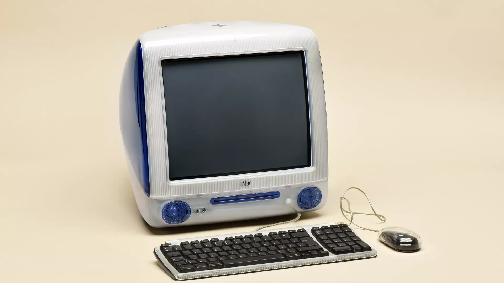 블루 색상의 1998년 오리지널 iMac