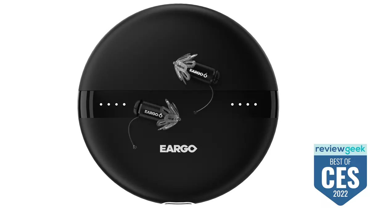 Снимка на слуховите апарати Eargo 6 в кутията им за зареждане.