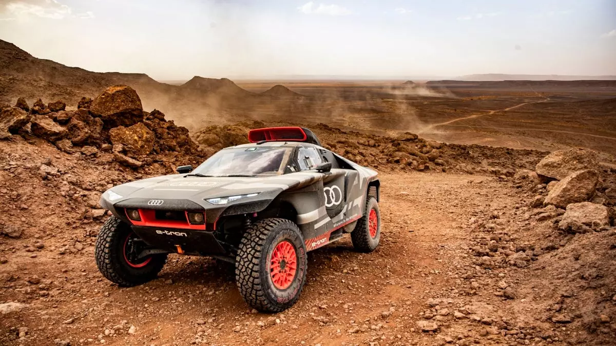 Audi RS Q E-Tron EV a marokkói sivatagban