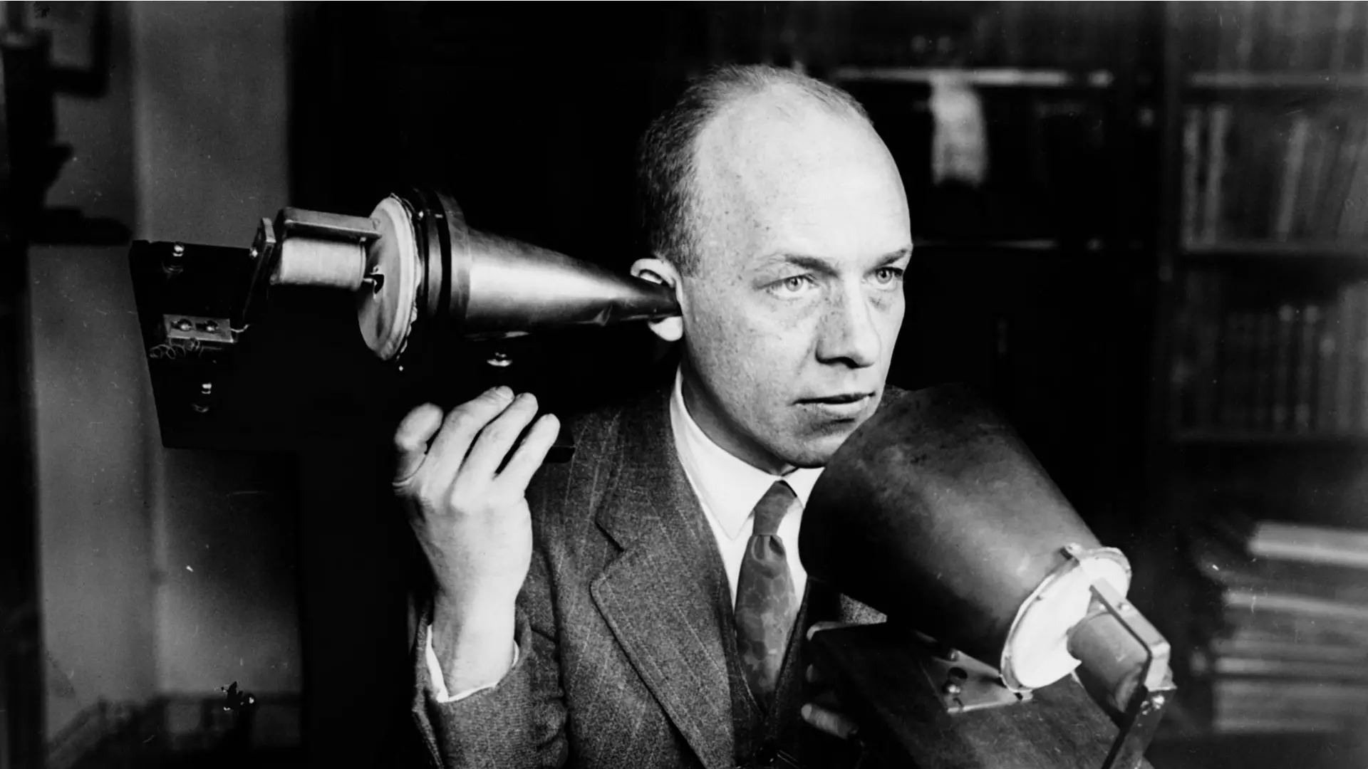 Bell syn earste telefoan. Publisiteitsfoto ca. 1915-1925