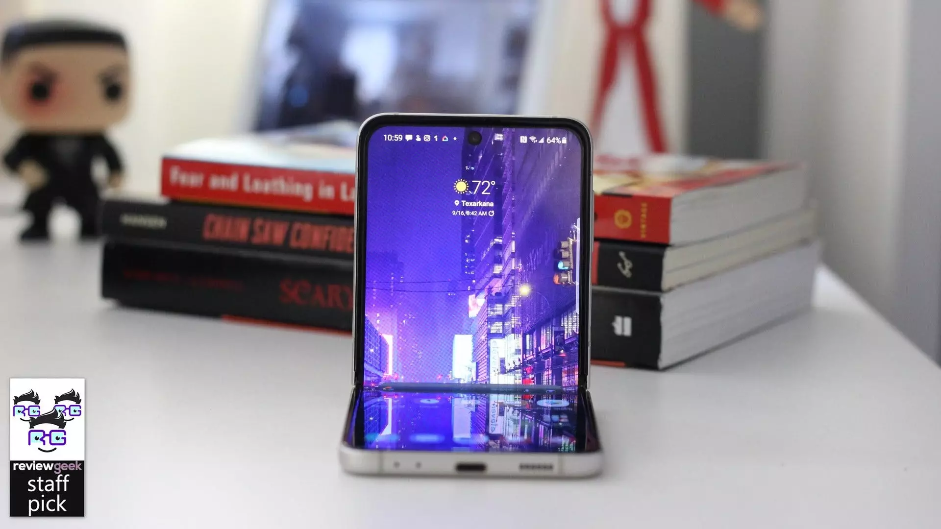 Samsung Galaxy Z Flip 3 ပြန်လည်သုံးသပ်ခြင်း- Foldable သည် တက်လာပြီဖြစ်သည်။