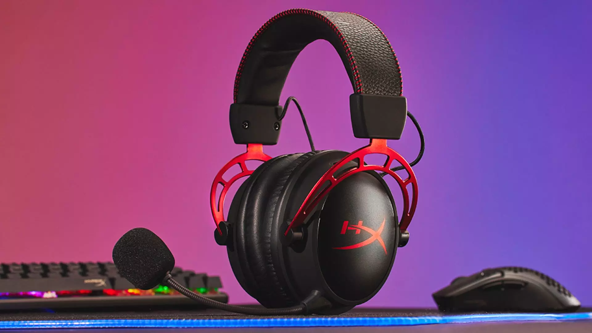 HyperX presenta novos auriculares sen fíos para xogos cunha duración de batería insana