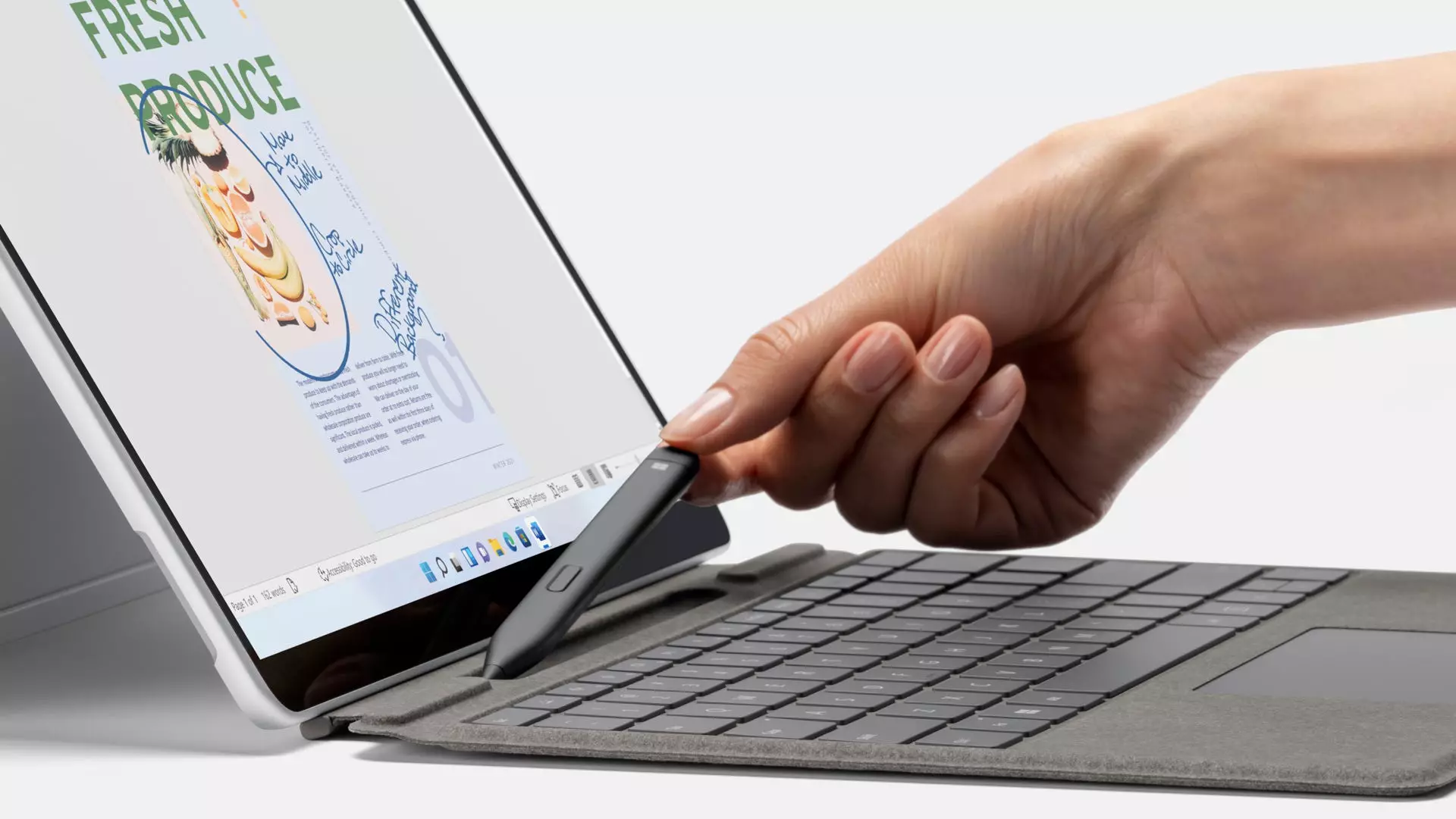 Slim Pen 2 සහිත Surface Pro 8