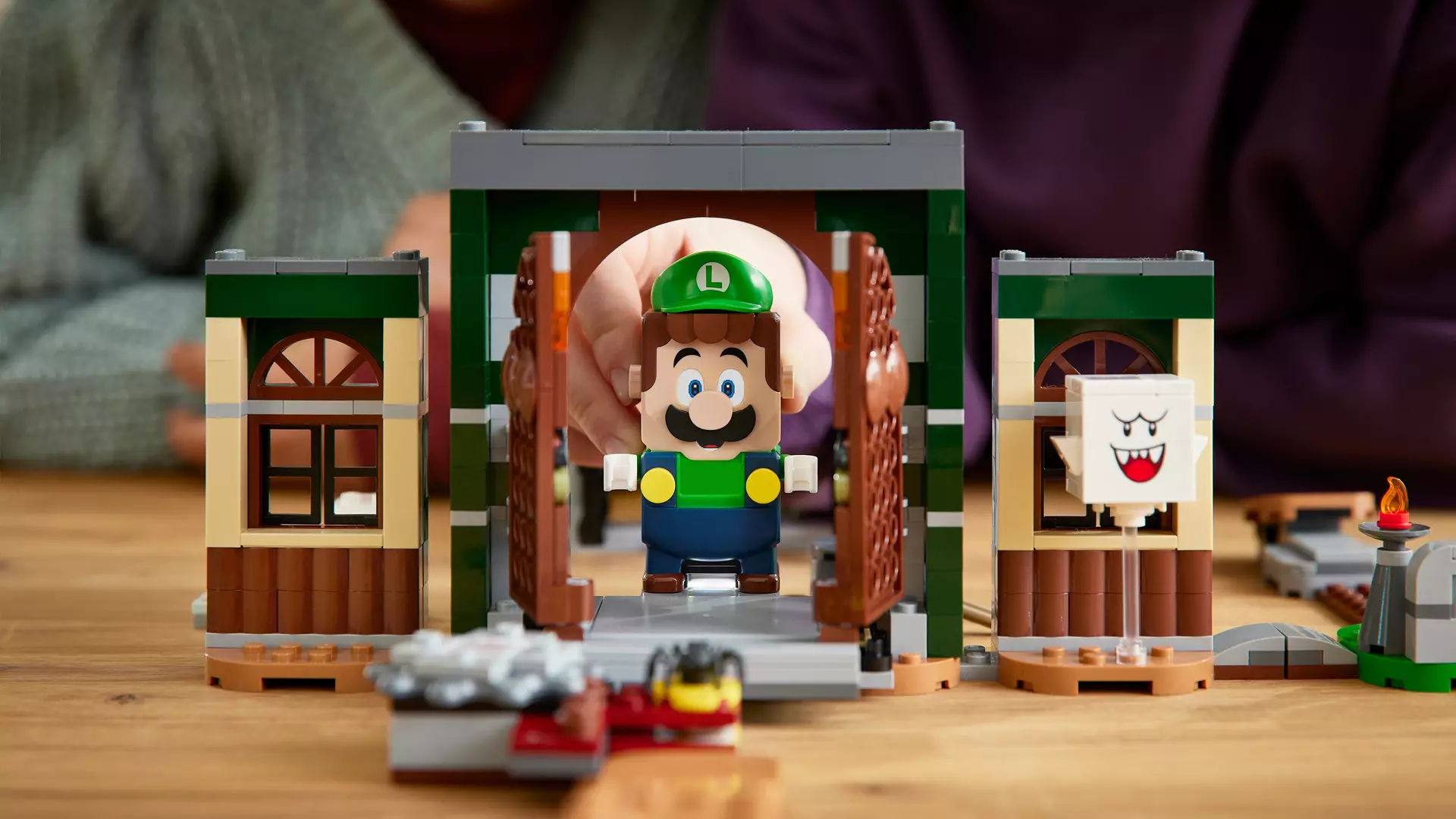 Ang 'Luigi's Mansion' Miapil sa LEGO Super Mario Lineup