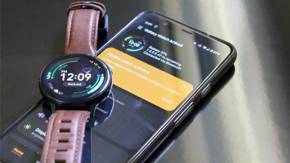 Galaxy Watch S2 gyda ffôn Android