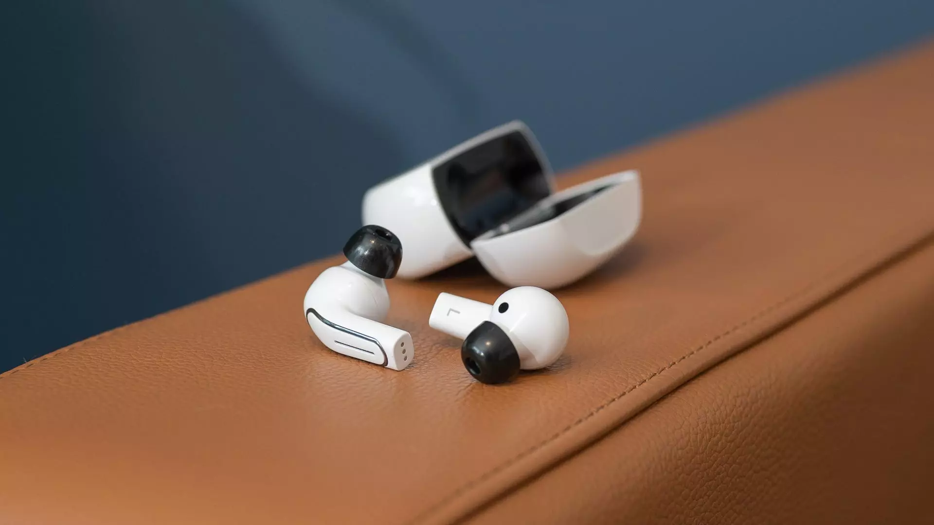 Огляд Olive Pro: бюджетні «слухові апарати» з бюджетними характеристиками