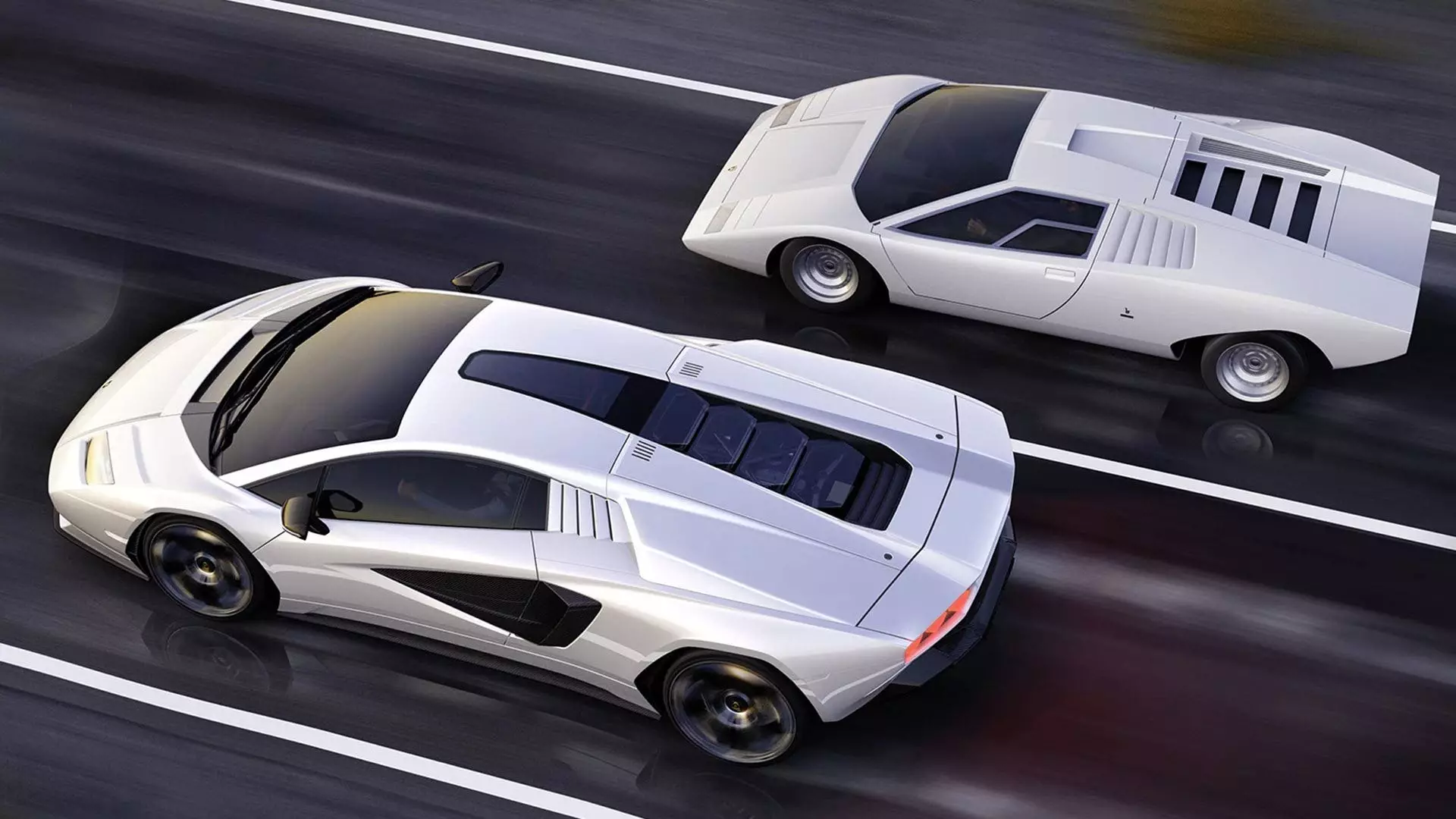 Nowe Lamborghini Countach obok oryginału