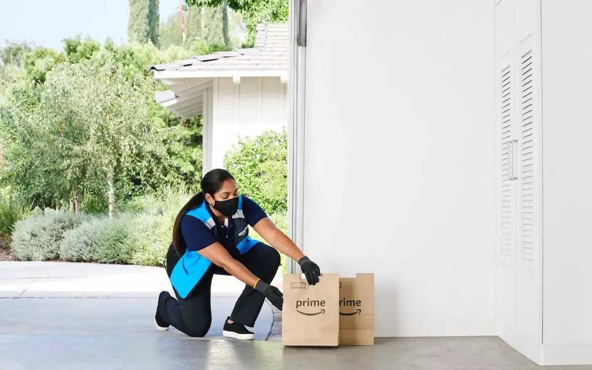 Amazon grocery garage delivery, amazon key