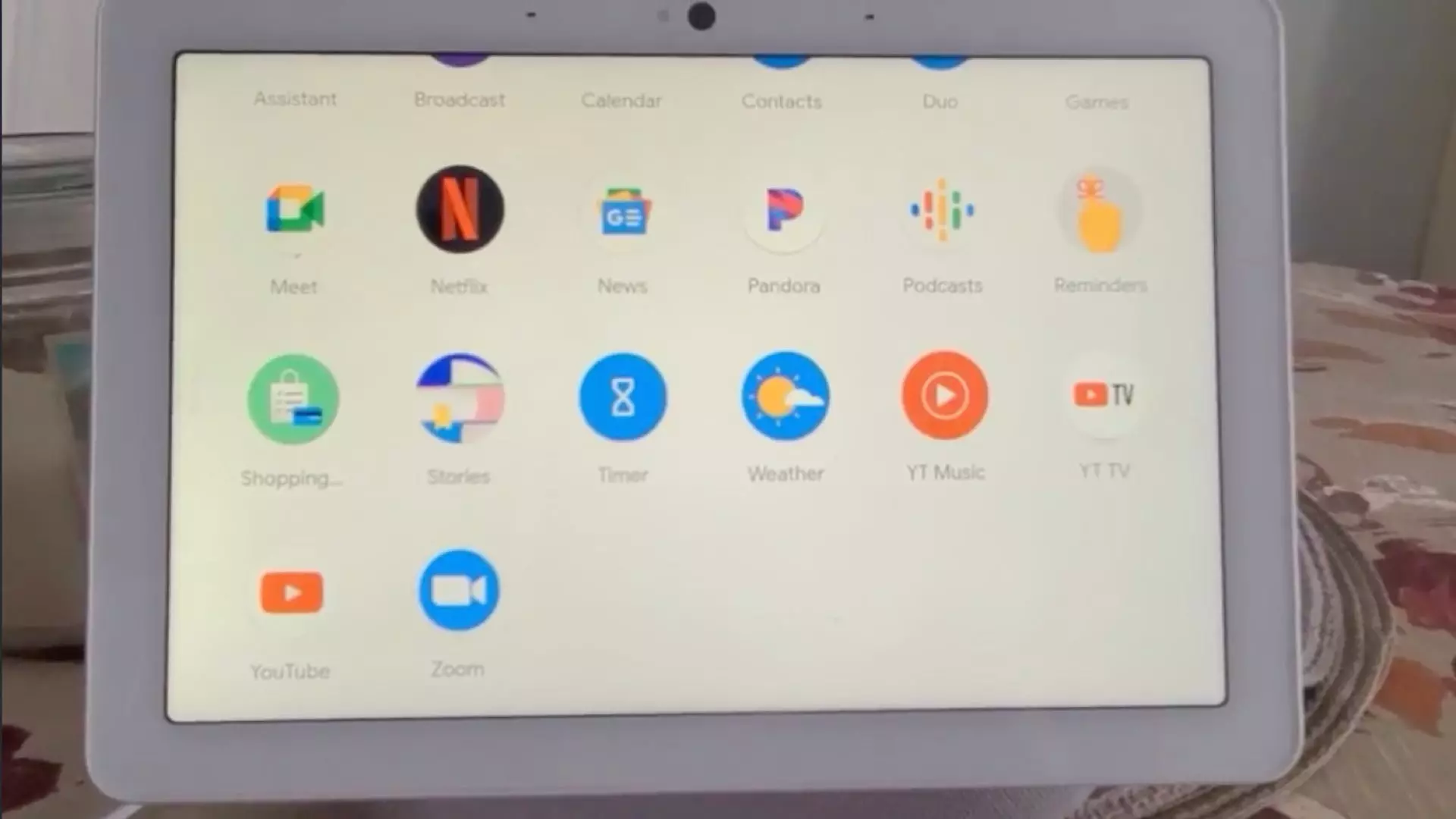 яңа Nest Hub Max UI күрсәтүче видео