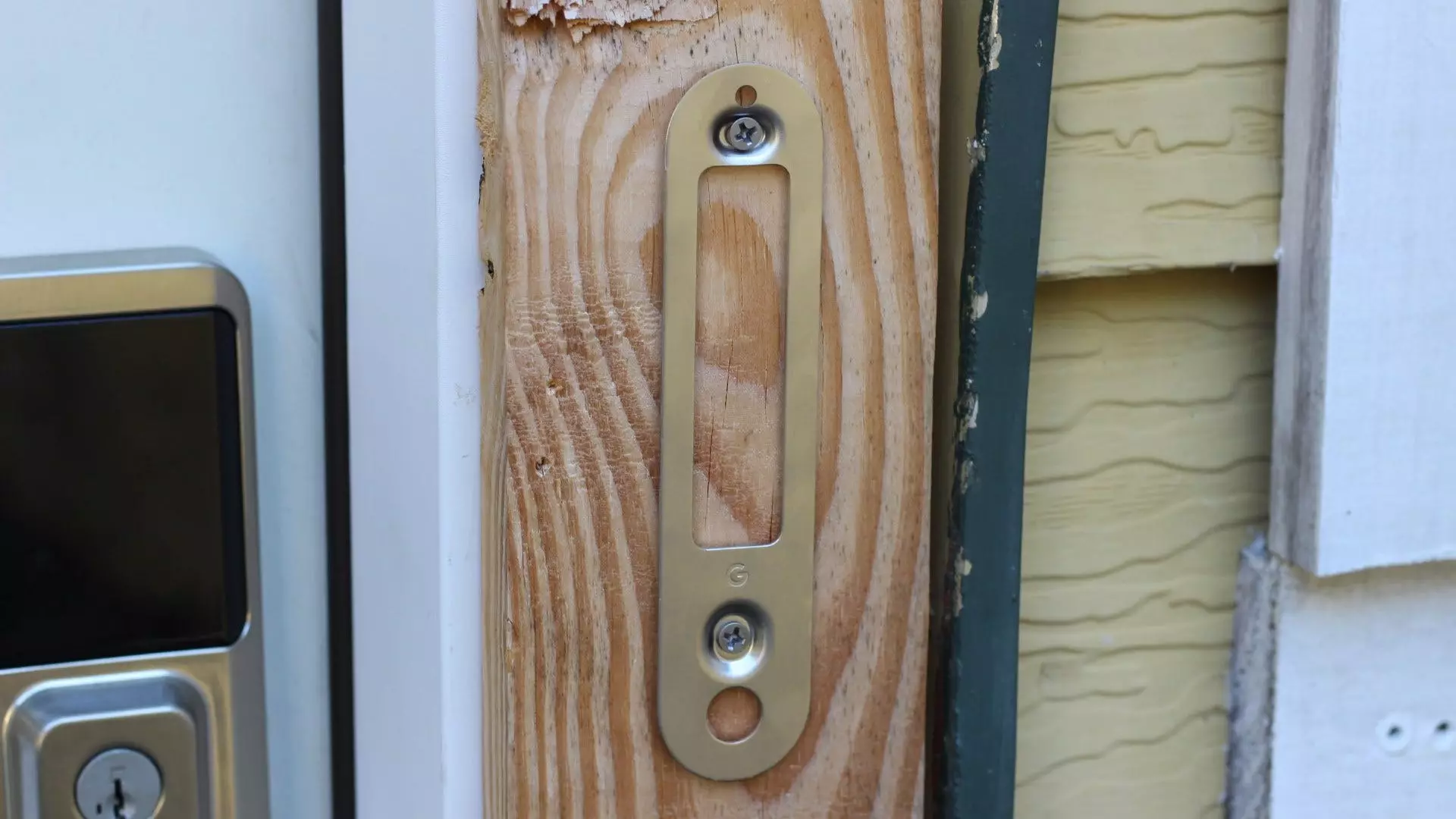 La Nest Doorbell (kuirilaro) munta krampo