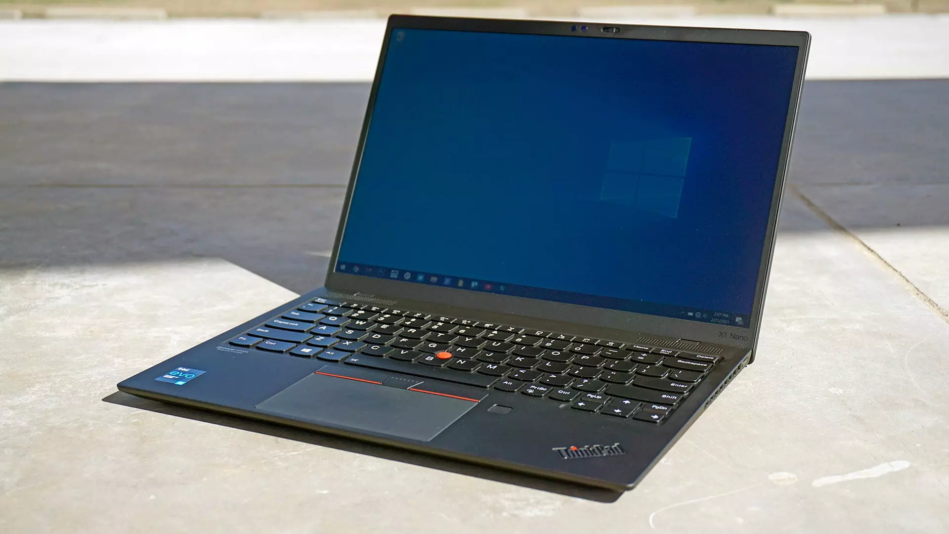 Преглед на ThinkPad X1 Nano: Просто го наречете „ThinkPad Air“