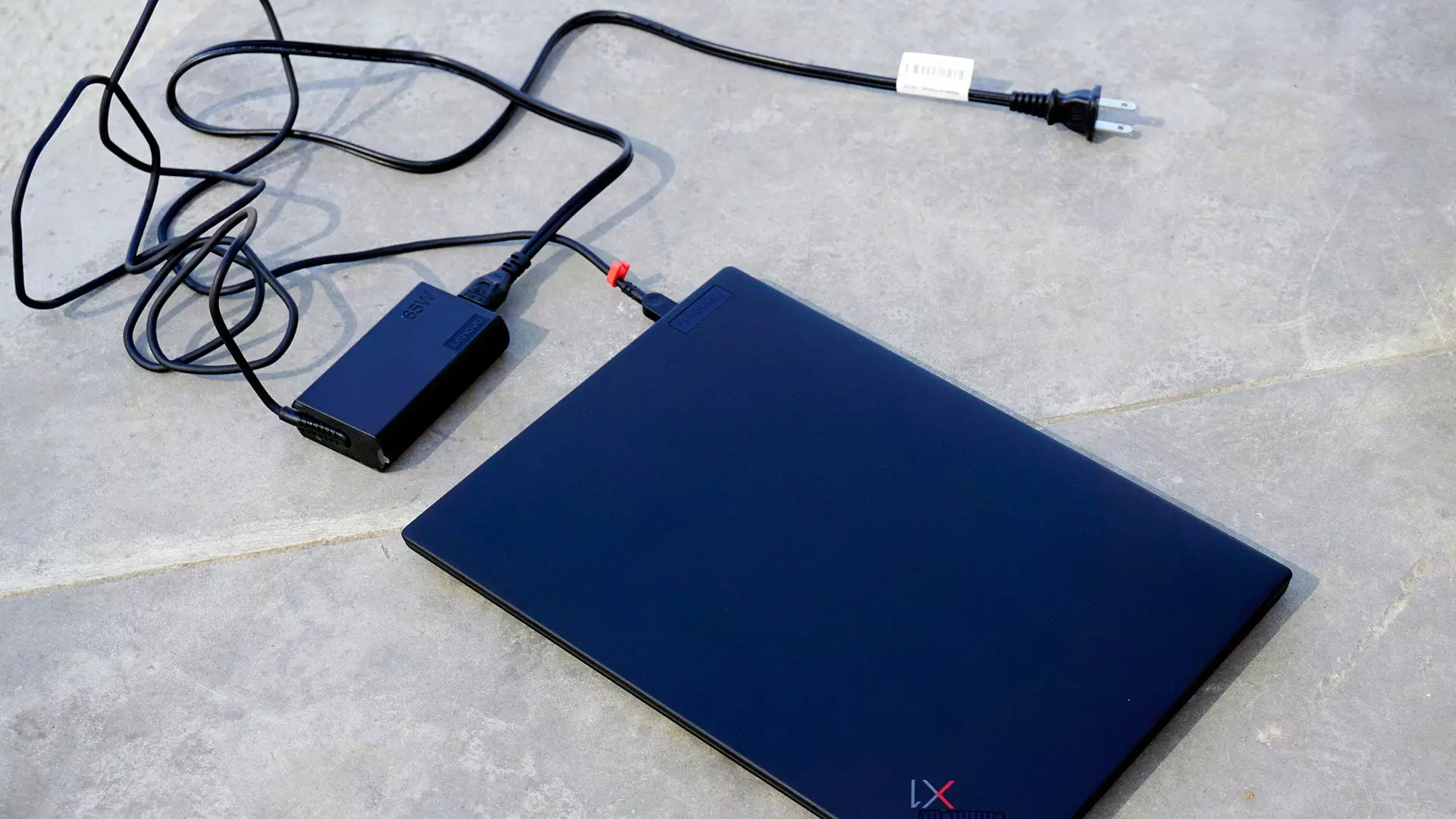 ThinkPad X1 နာနိုအားသွင်းကိရိယာ