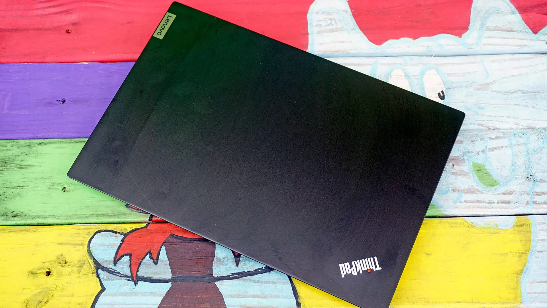 Recenzia Lenovo ThinkPad E14: Príliš nudné a drahé na konkurenciu