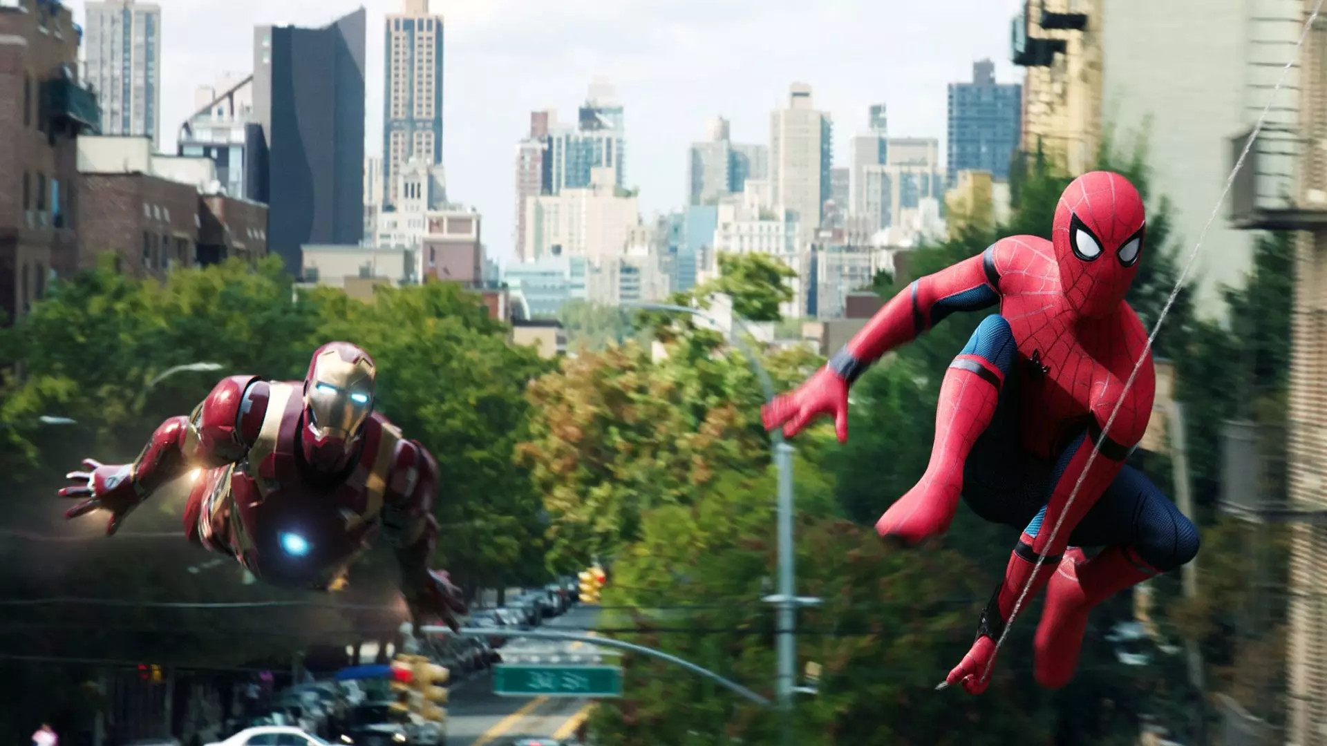 Spider-Man 및 기타 Sony Films는 Disney+ 및 Hulu에 웹 슬링(Web-Sling)을 할 것입니다