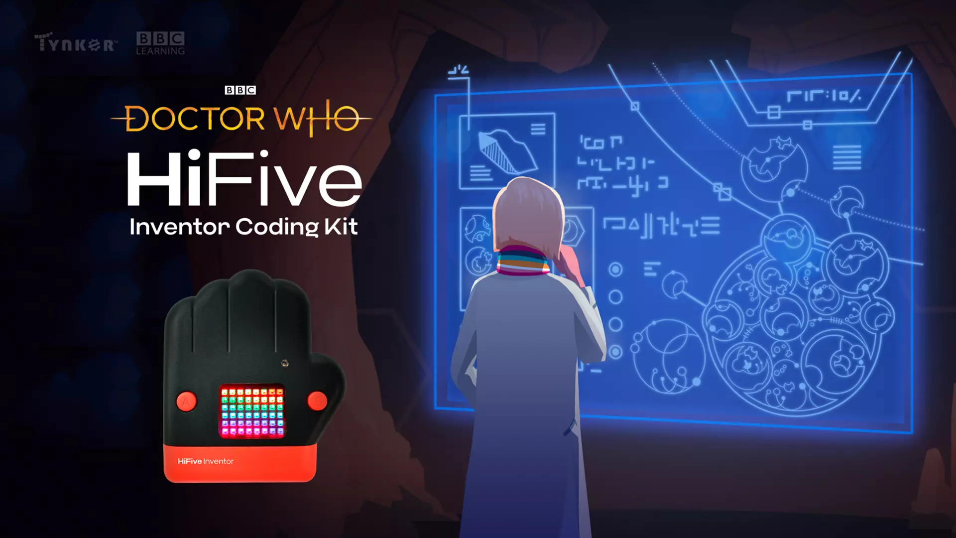 Тринадцятий Доктор дивиться на схему та міні-комп’ютер.