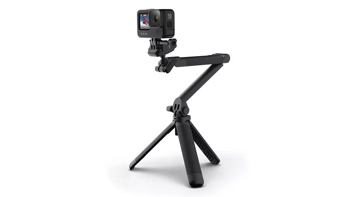 GoPro บนเมาท์ 3-Way ในโหมดขาตั้งกล้อง