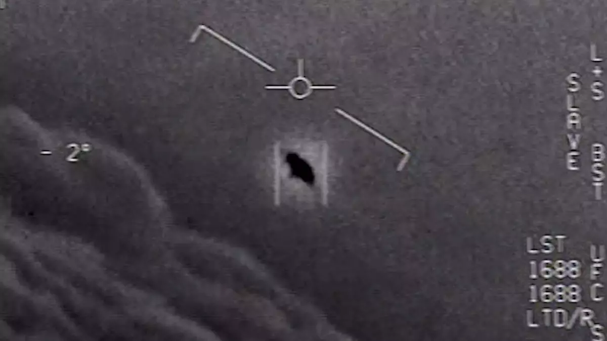 Cảnh quay UFO của Hải quân Hoa Kỳ
